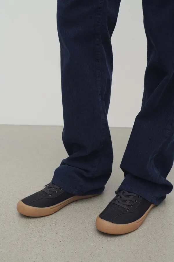 THE ROW Round Toe Lace-up Sneakers