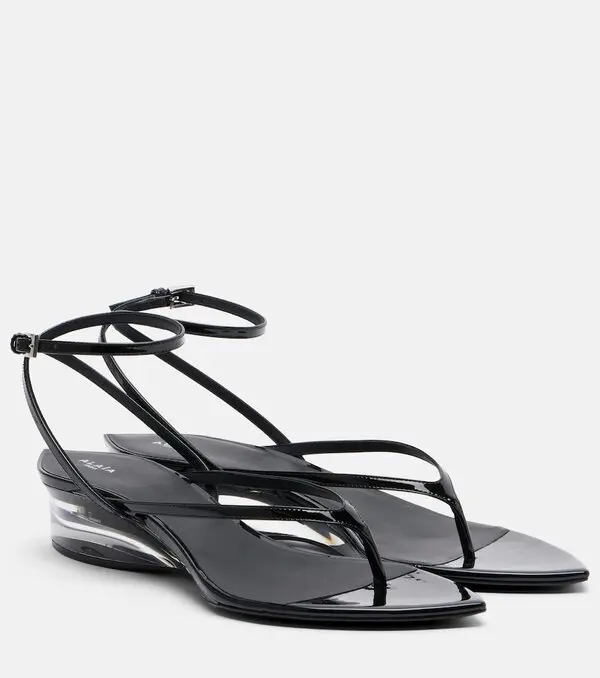 Alaïa Invisible Patent Leather Thong Sandals With Buckle-fastening Ankle Strap - Black