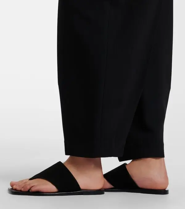 FFORME Yvette Barrel-leg Pants - Black