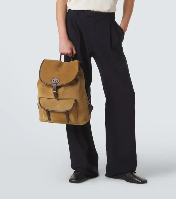 Valentino Garavani Vlogo Suede Backpack - Beige