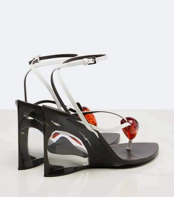 Alaïa Patent Leather Thong Sandals - White