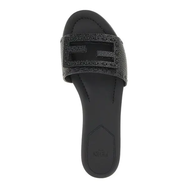 Fendi Baguette Grained Leather Slides - Black