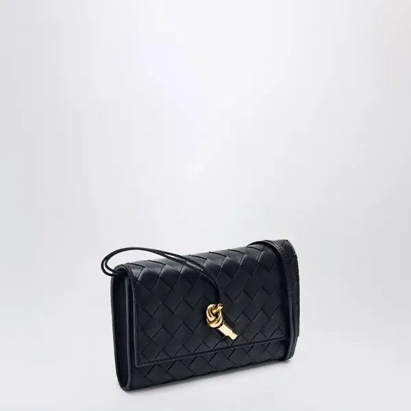 Bottega Veneta Andiamo Pouch In Leather With Knot Closure - Black