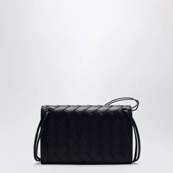 Bottega Veneta Andiamo Pouch In Leather With Knot Closure - Black