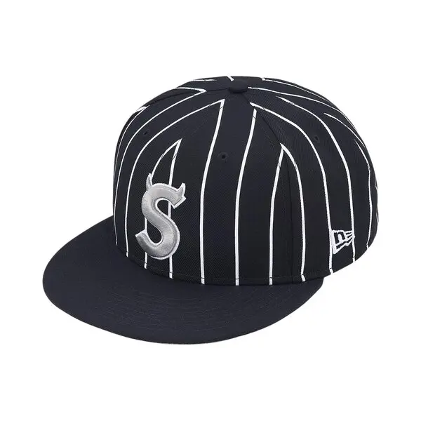 Supreme Devil's Logo New Era Striped Cap - Black