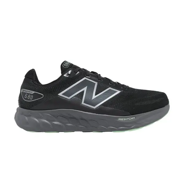 NEW BALANCE Fresh Foam 680 V8 Athletic Sneakers