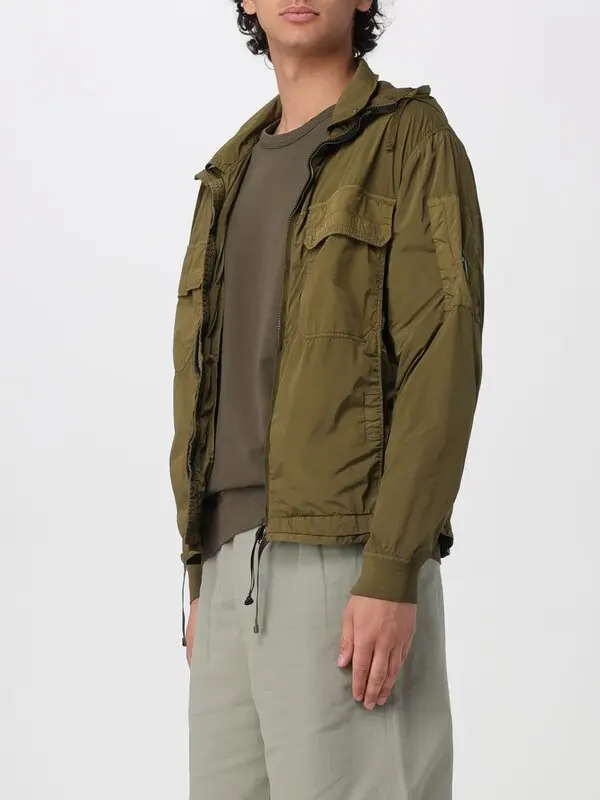 C.P. COMPANY Regenerated Nylon Windbreaker Jacket - Green
