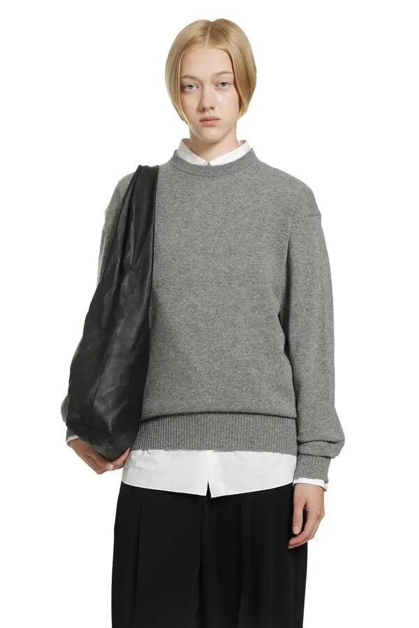 TOTEME Classic Cashmere Crewneck Sweater