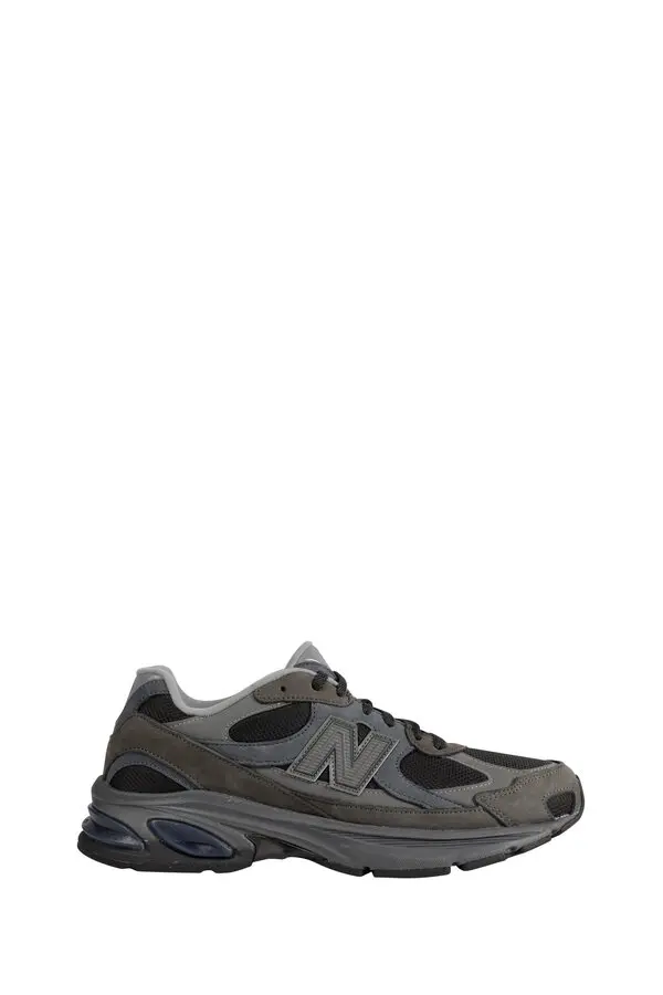 NEW BALANCE 2010 Sneakers