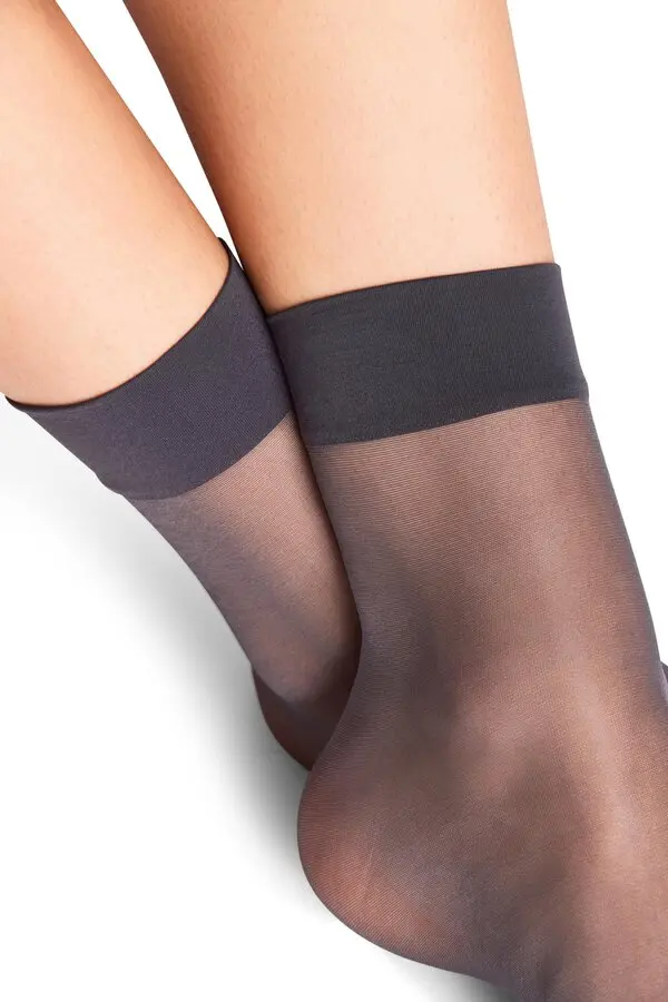 Falke Seidenglatt 15 Den Sheer Ankle Socks - Grey