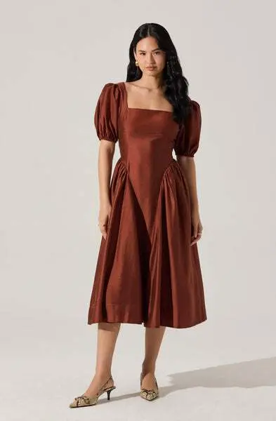Astr The Label Keairra Puff Sleeve Midi Dress