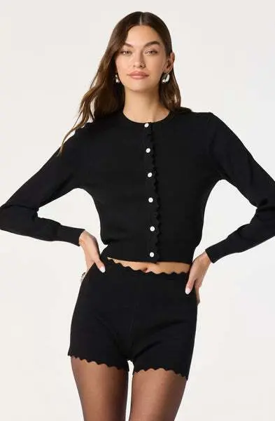 Astr The Label Scalloped Crewneck Cardigan - Black