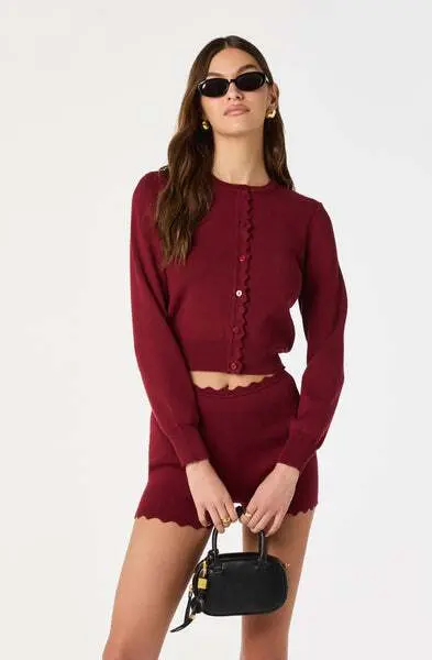 Astr The Label Scalloped Crewneck Cardigan - Burgundy