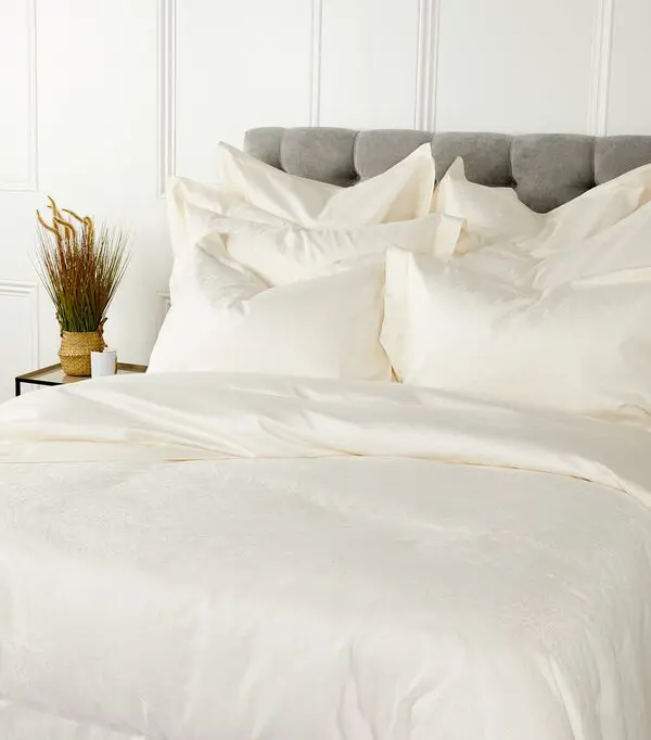 CELSO DE LEMOS Joanne King Pillowcase - Ivory