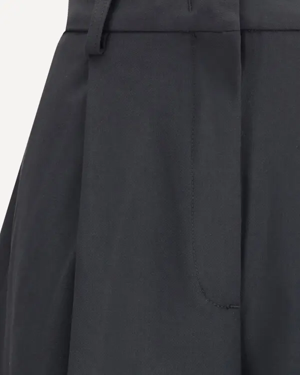 THE LATEST Pleated Tailored Trousers - Black