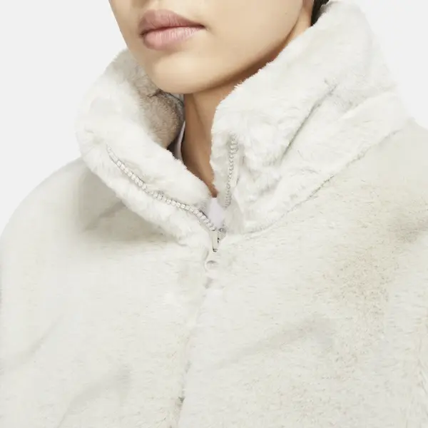 Nike Sportswear Plush Printed Faux Fur Jacket