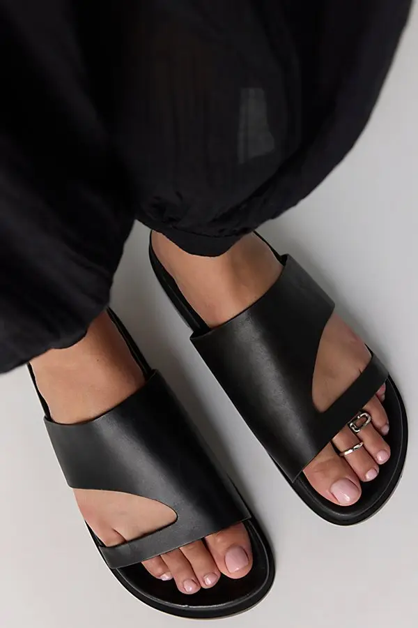 Matisse Tanner Footbed Sandals - Black