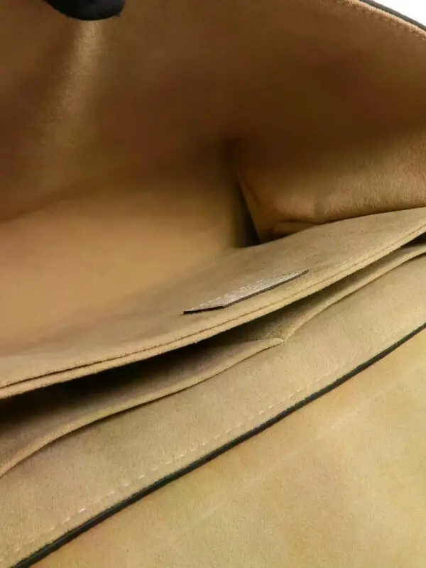 LOUIS VUITTON Lock Me Tote Bag - Neutrals