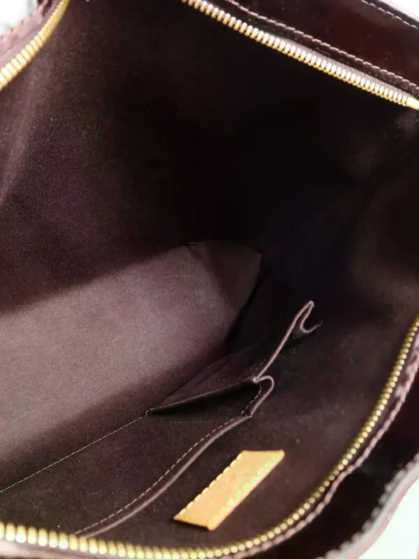 LOUIS VUITTON Brentwood Monogram Vernis Tote Bag - Red