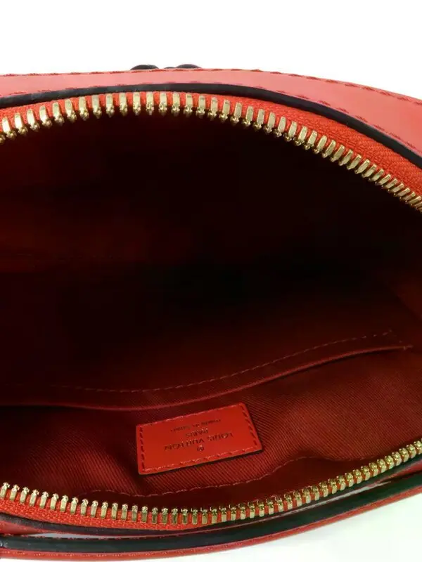 LOUIS VUITTON Saintonge Monogram Cross Body Bag - Brown