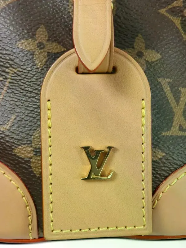 LOUIS VUITTON Monogram Noé Shoulder Bag