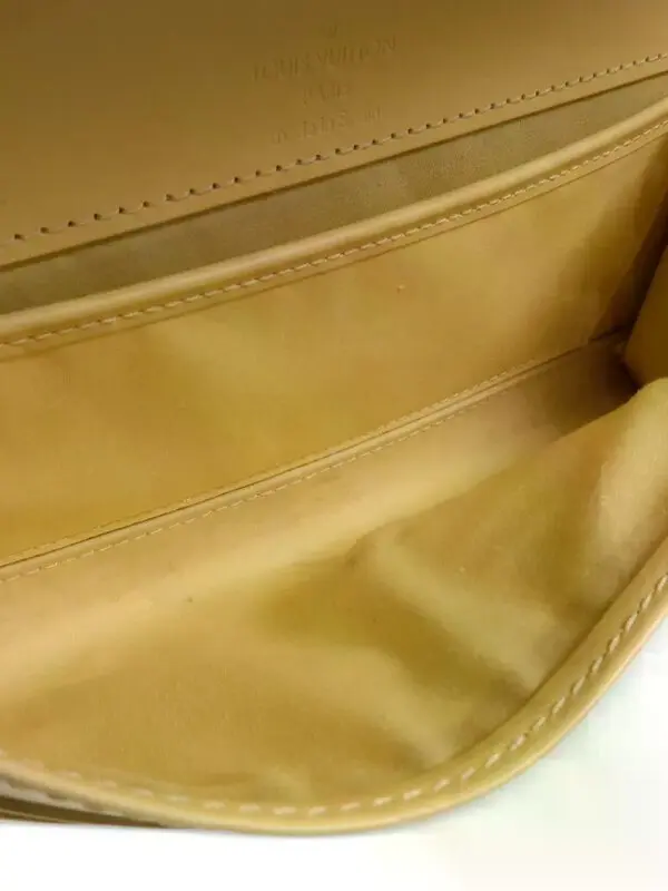 LOUIS VUITTON Honfleur Epi Leather Clutch Bag - Neutrals