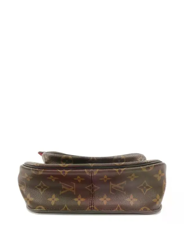 LOUIS VUITTON Monogram Passy Shoulder Bag - Brown