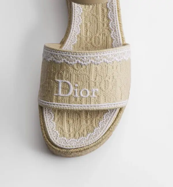 Dior Dentelle Wedge Sandal - Nude