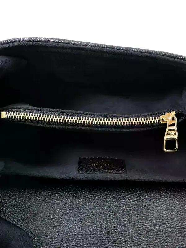 LOUIS VUITTON Pochette Metis East West Shoulder Bag
