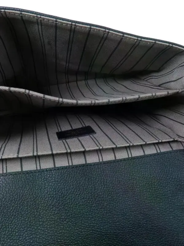 LOUIS VUITTON Pochette Metis Empreinte Leather Bag