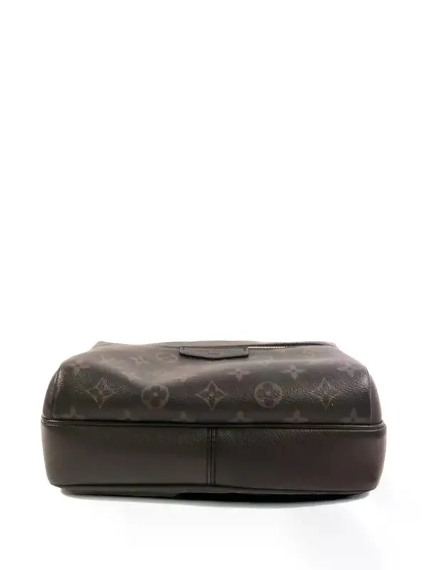 LOUIS VUITTON Monogram Eclipse Taiga Leather Messenger Bag