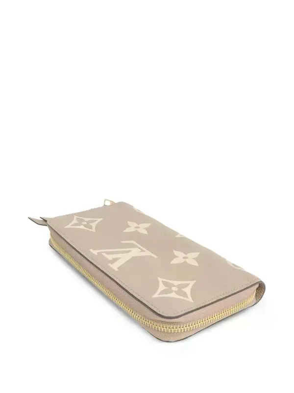 LOUIS VUITTON Monogram Empreinte Zippy Wallet