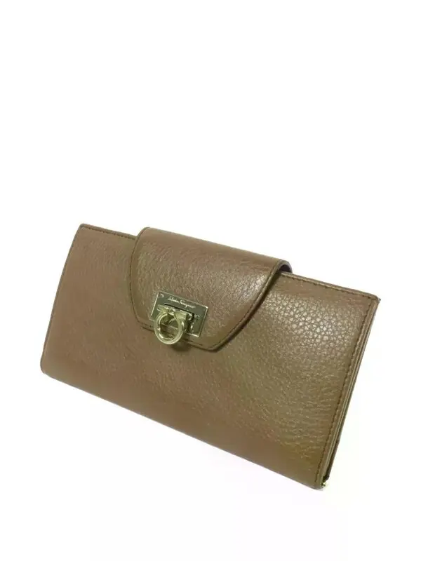 FERRAGAMO Gancini Bifold Calfskin Wallet
