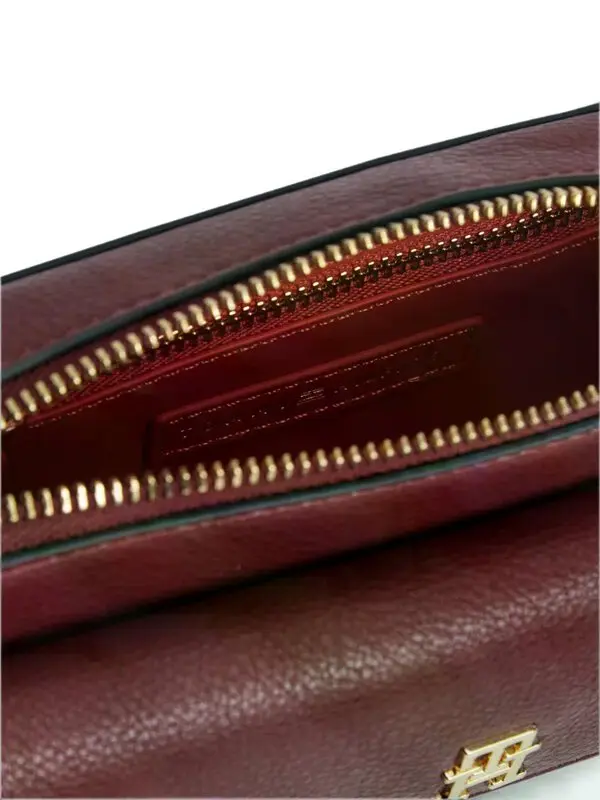 Tommy Hilfiger Logo Plaque Shoulder Bag