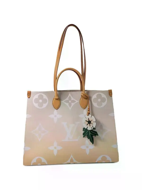 LOUIS VUITTON Monogram Giant On The Go Gm Shoulder Bag - Neutrals