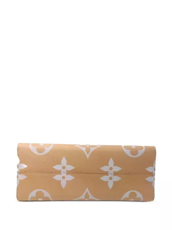 LOUIS VUITTON Monogram Giant On The Go Gm Shoulder Bag