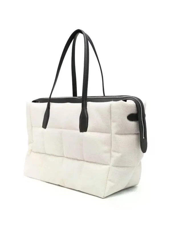 VEECOLLECTIVE Quilted Shoulder Bag
