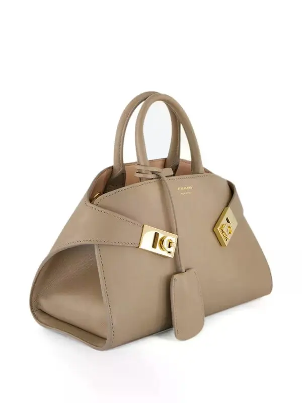 FERRAGAMO Xs Hug Leather Handbag - Brown
