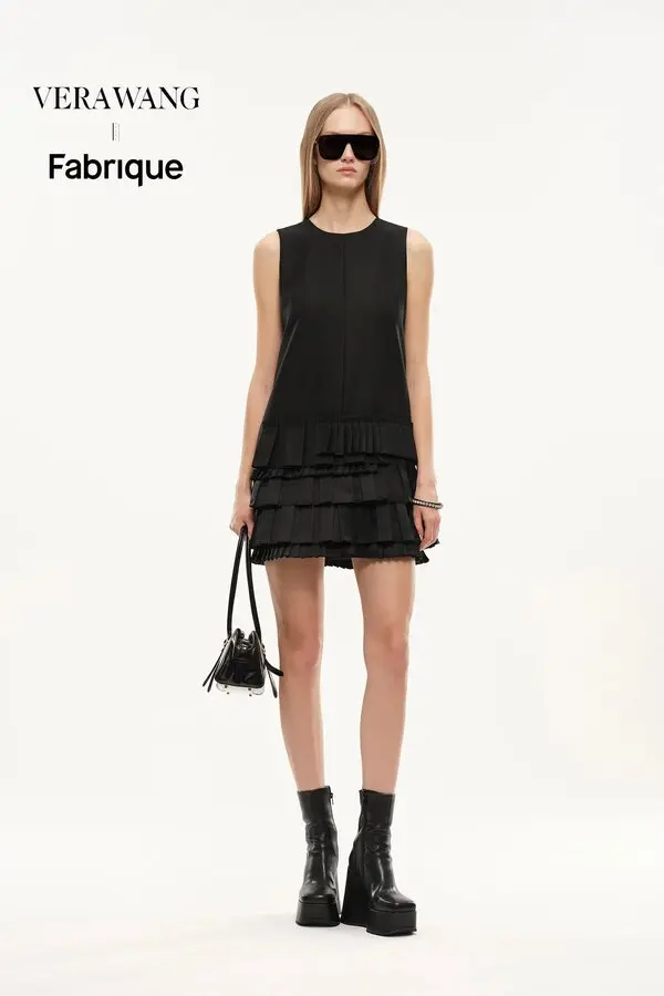 Fabrique Alice Asymmetric Pleated Hem Sleeveless Dress - Black