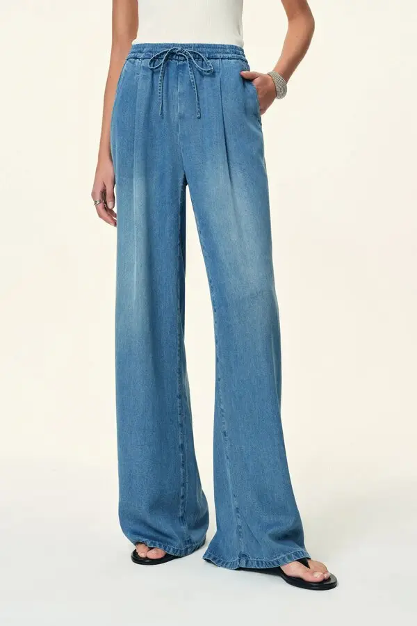 Fabrique Eva Wide Leg Jeans Shorter Length