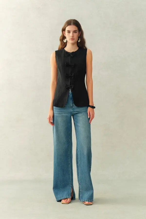 Fabrique Becky Bow Tie Sleeveless Vest Top In Linen-blend Suiting - Black