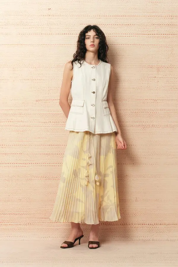 Fabrique Sleeveless Vest Top In Cotton Denim
