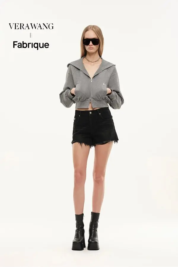 Fabrique Illusion-s Cropped Hoodie In Silk Knitting