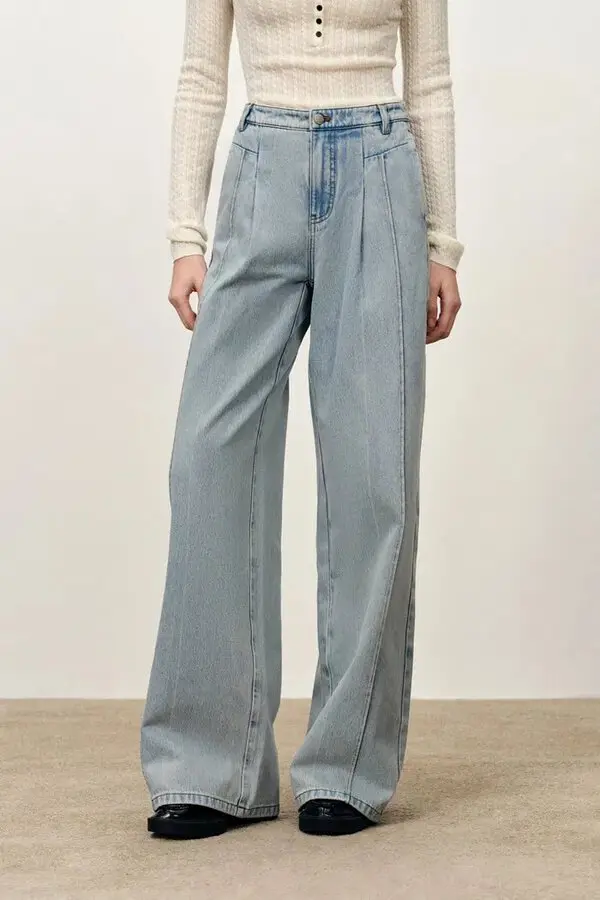 Fabrique Celeste Light Pleated Wide Leg Jeans