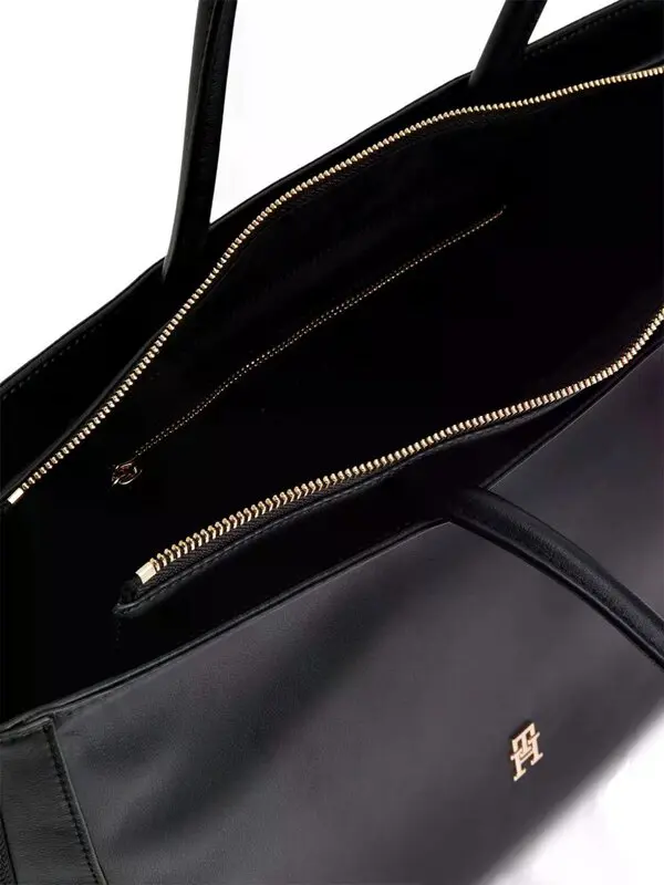 Tommy Hilfiger Logo Plaque Tote Bag