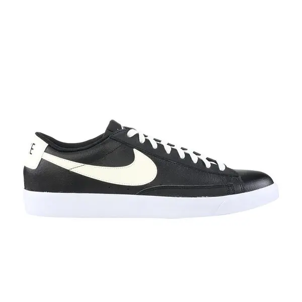 Nike Blazer Low Leather Sneakers