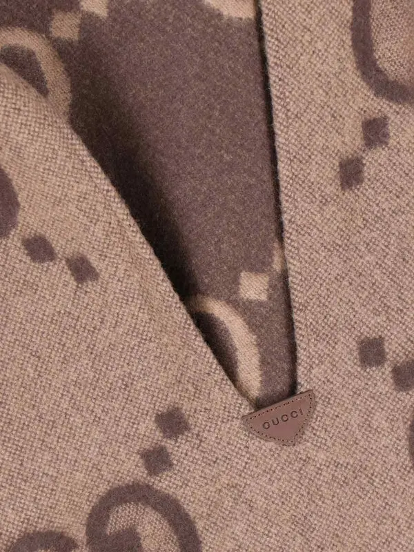 Gucci Jumbo Gg Reversible Cape