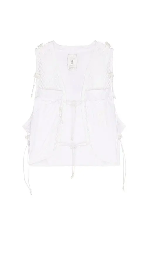 On Ultra Vest Pro - White
