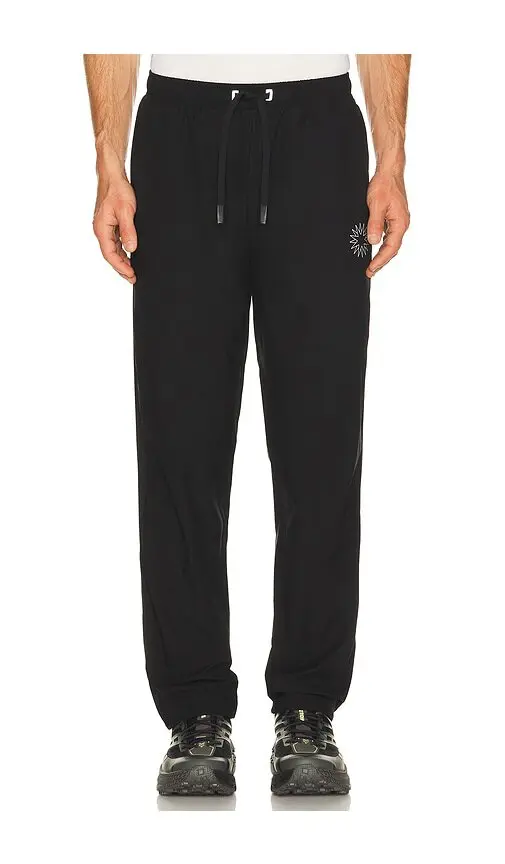PARADISE ZERO Cross Train Jogger In . Also - Black