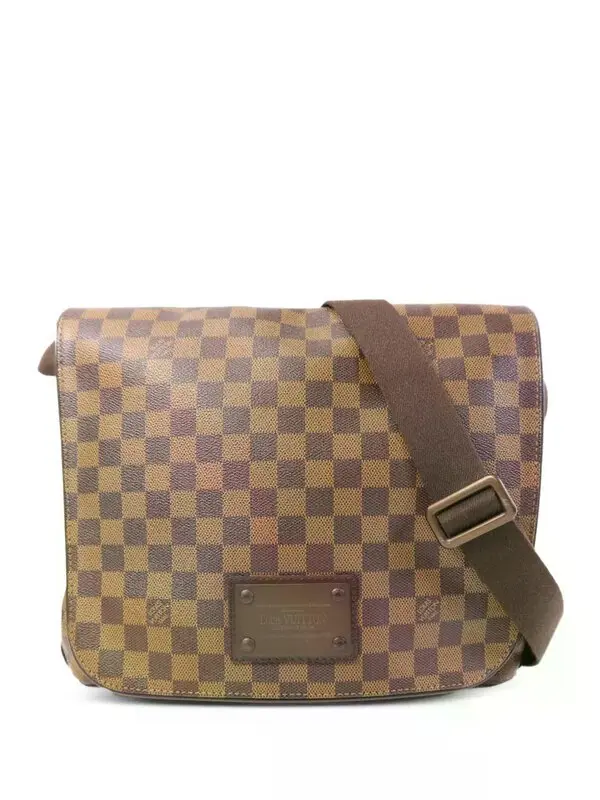 LOUIS VUITTON Brooklyn Shoulder Bag - Brown